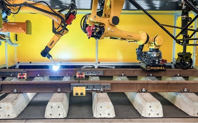 FANUC ROBOTS REPAIR RAILWAY LINES - usedrobotstrade.com